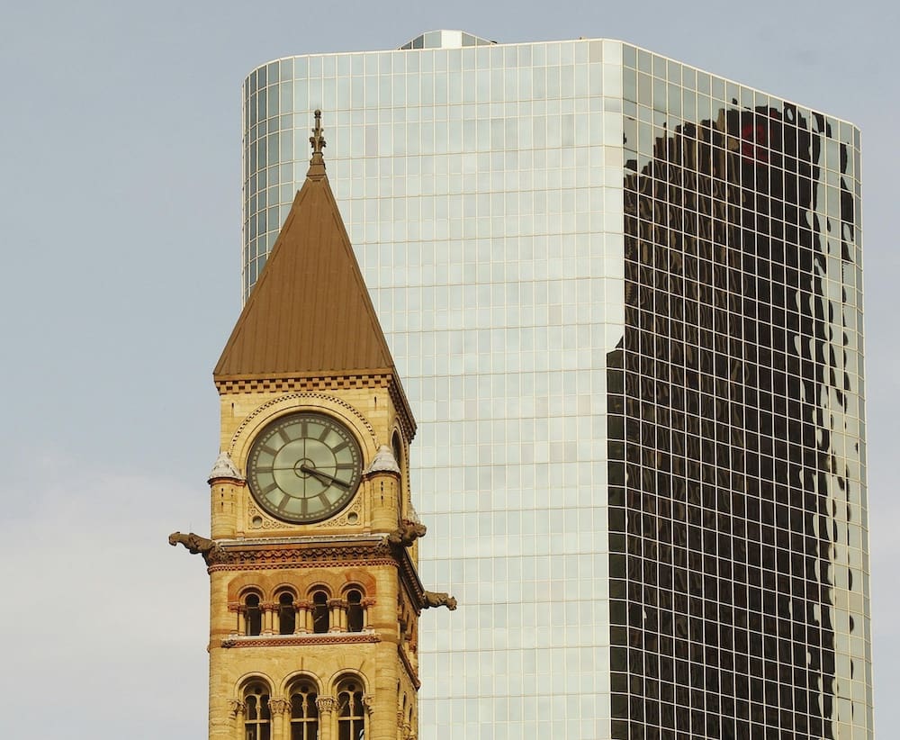 The Pros and Cons of Modern Homes | Robert Gordon